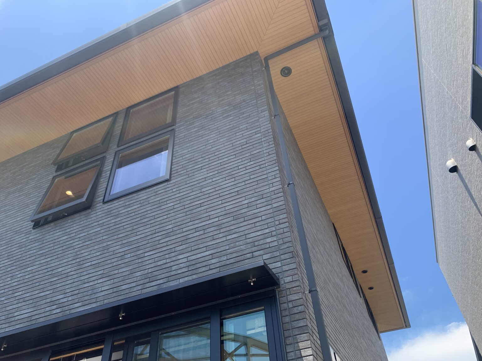 住友林業の軒天！種類、色の選び方、軒の長さなどを徹底解説します！ - ウミドリハウス